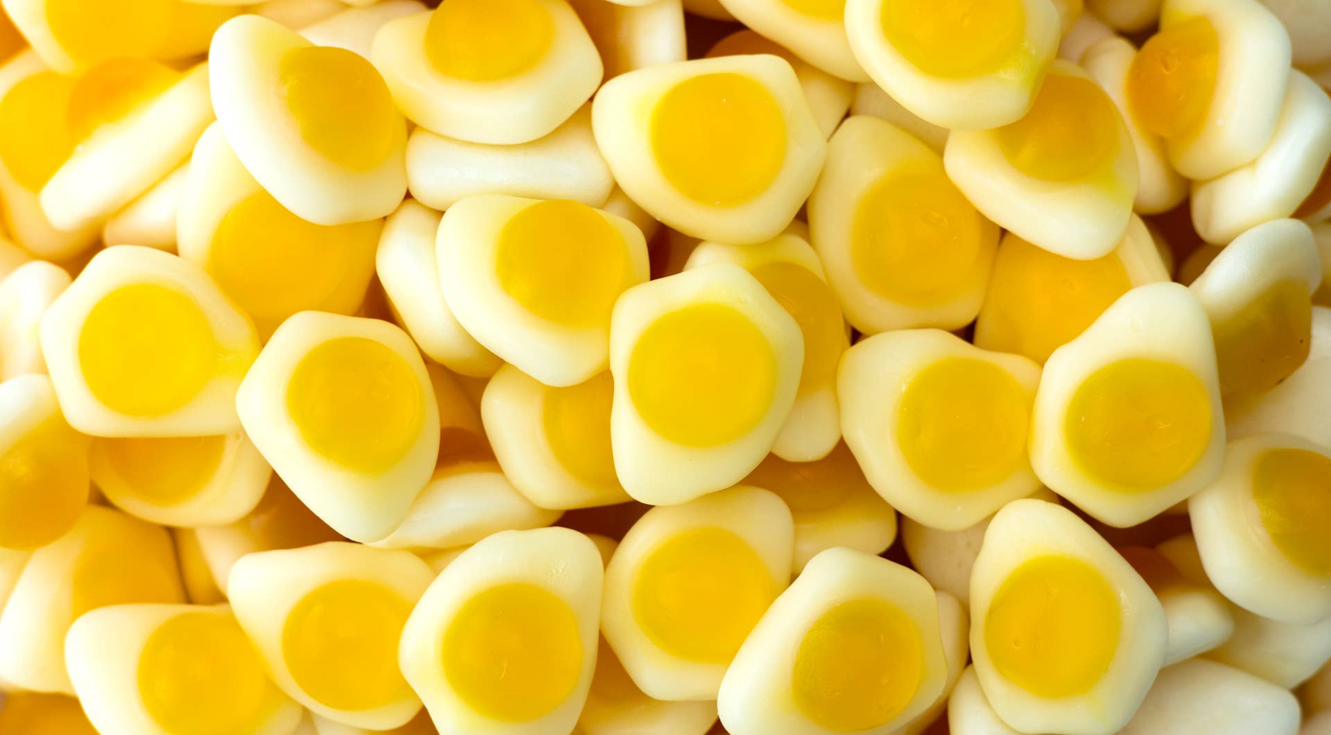 Jellioo Mini Fried Egg Gummies, 1/2 pound – Sprinkles Candy Bar